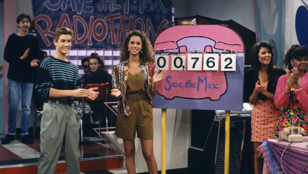 8 behind-the-scenes facts about Saved by the Bell