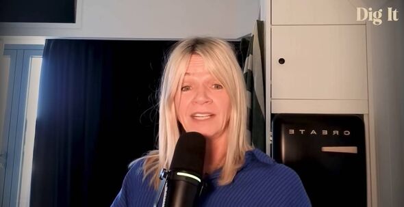 Zoe Ball sets record straight on 'new look' after being inundated with ...