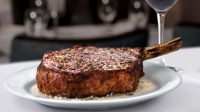5 steaks to order and 5 steaks to skip at Ruth's Chris Steak House