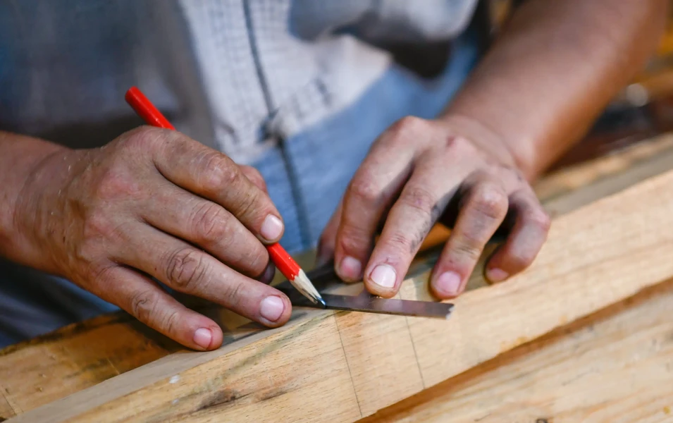 Beginner woodworking projects you’ll actually finish