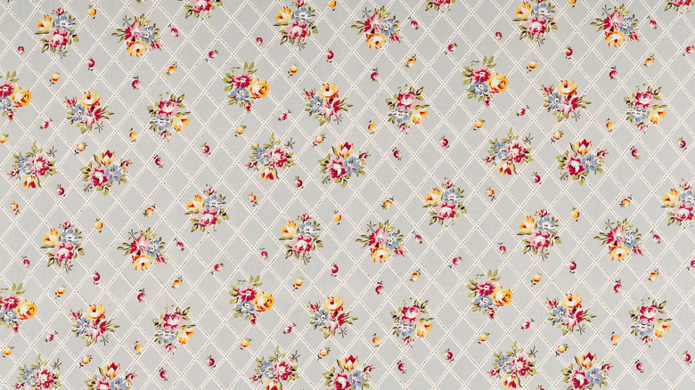 10 wallpaper designs to give your kitchen a retro feel