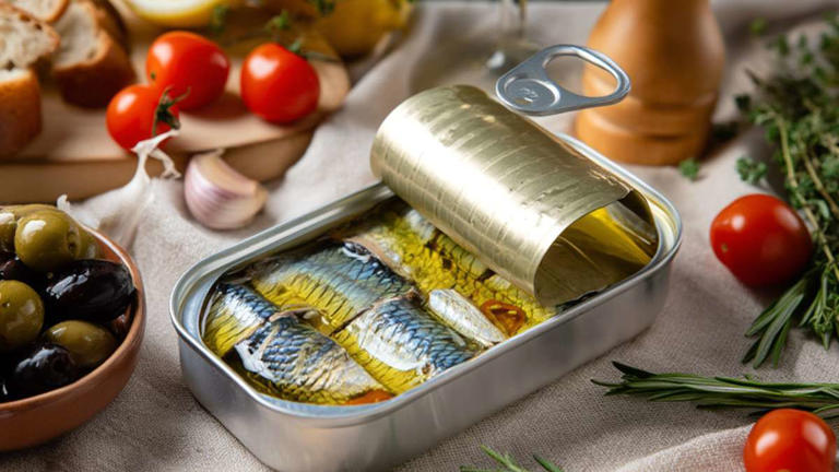 Wat er over de huid van de sardine is ontdekt, zet veel mensen ertoe ...
