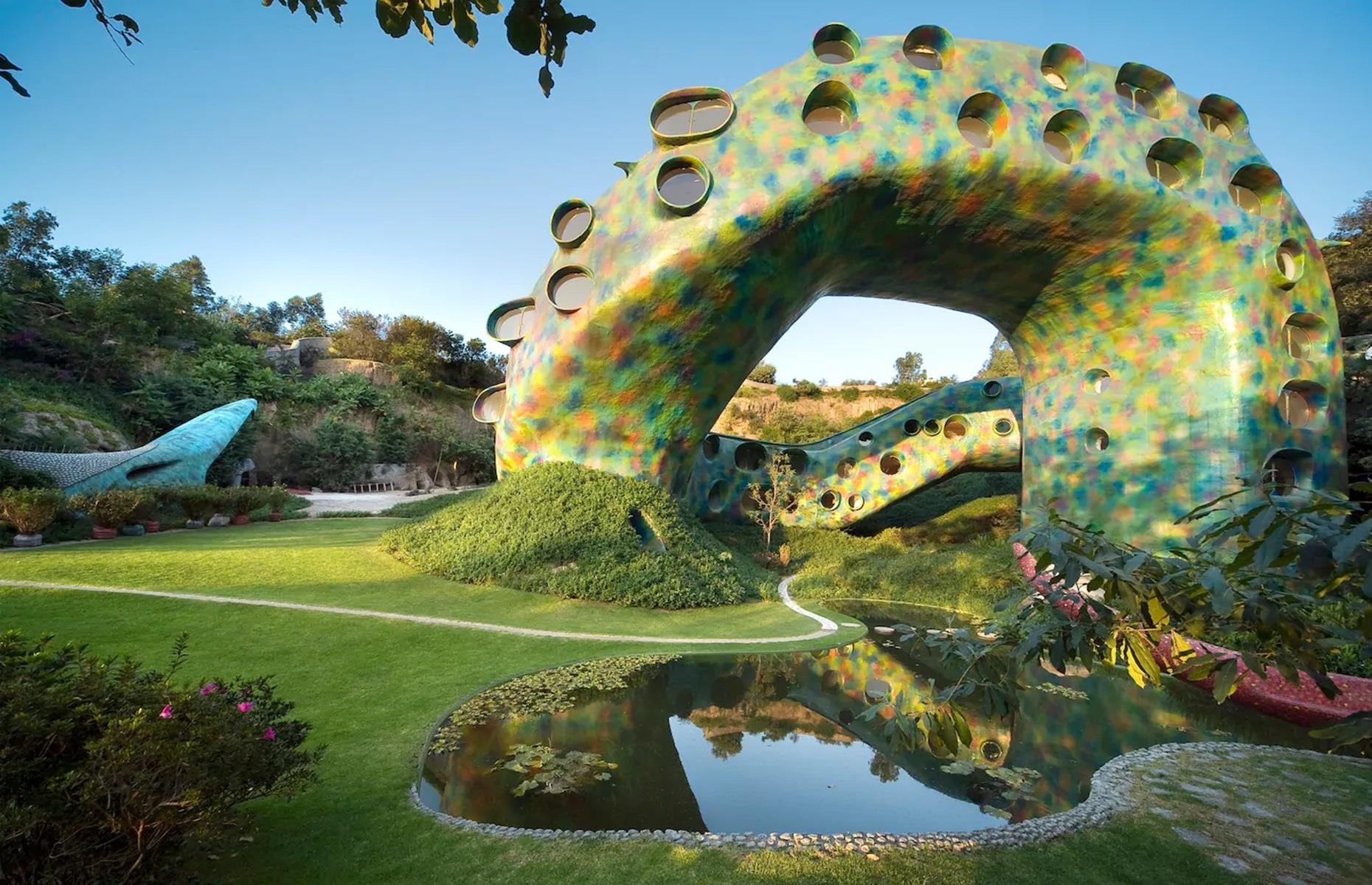 10 of the world's most boundary-pushing homes