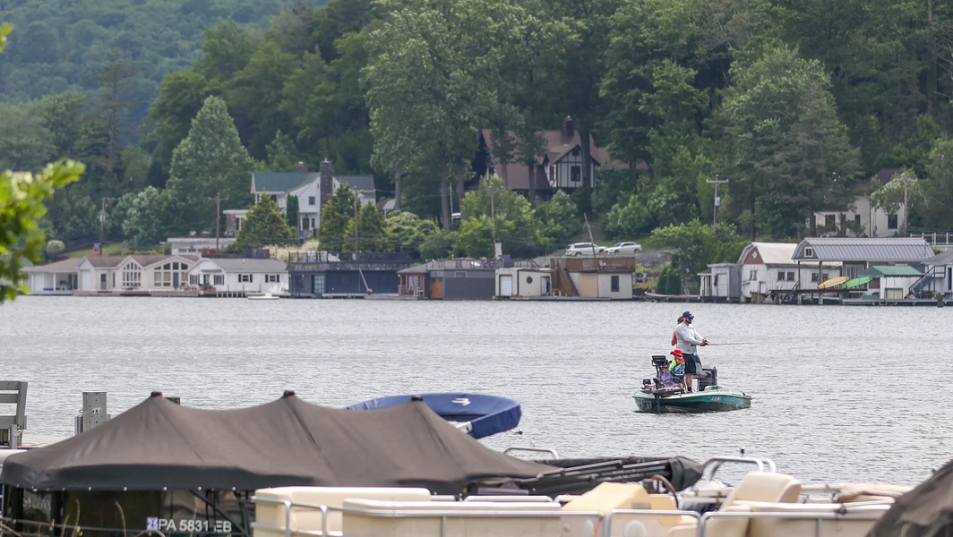 9 scenic US lakes for summer recreation