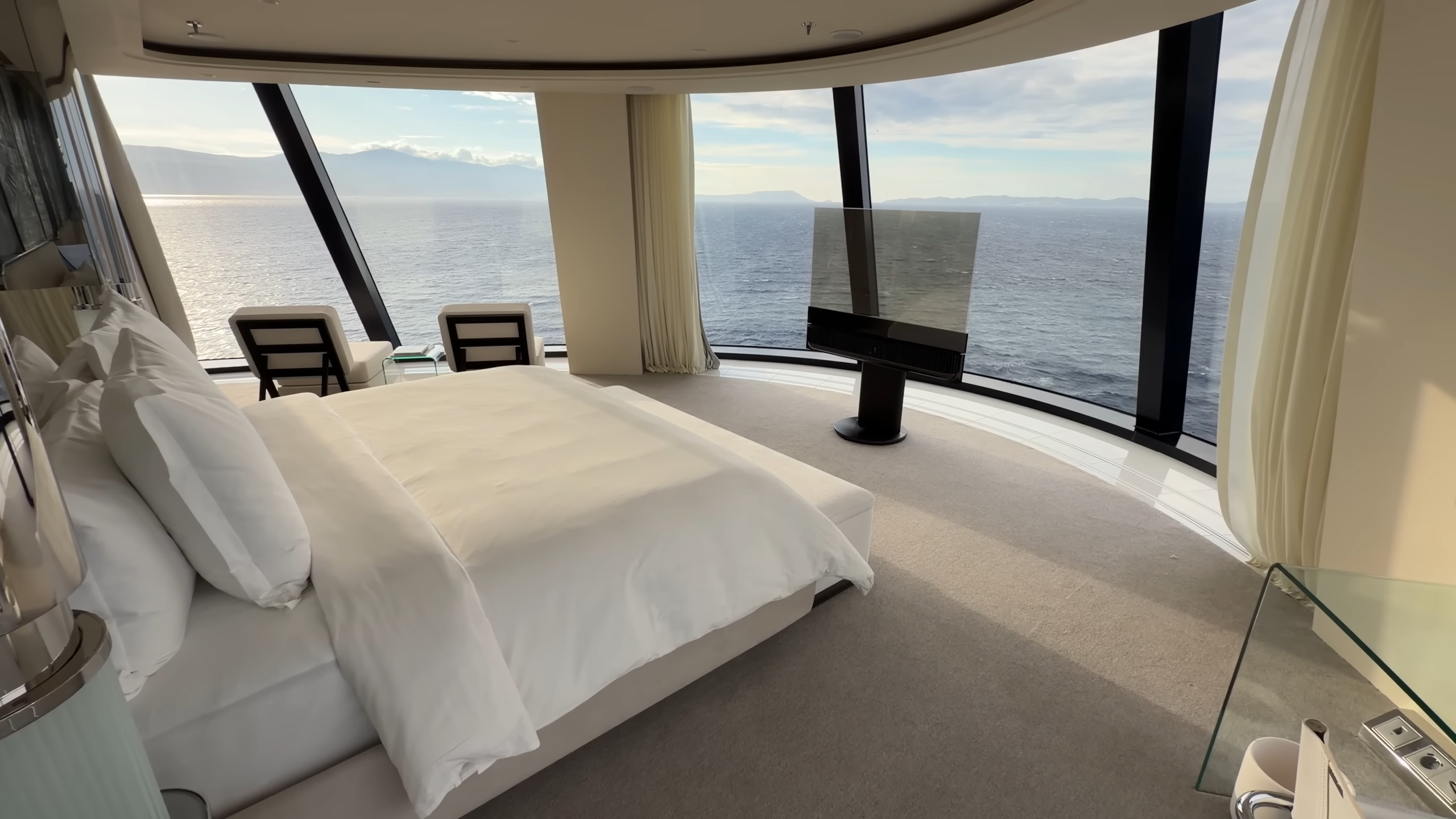 He got upgraded to a $65,000 suite - then the first dinner bill arrived
