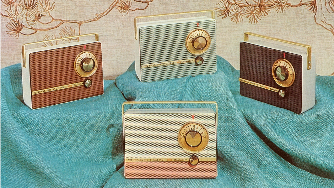 5 iconic vintage radios from mid-century to early transistor era