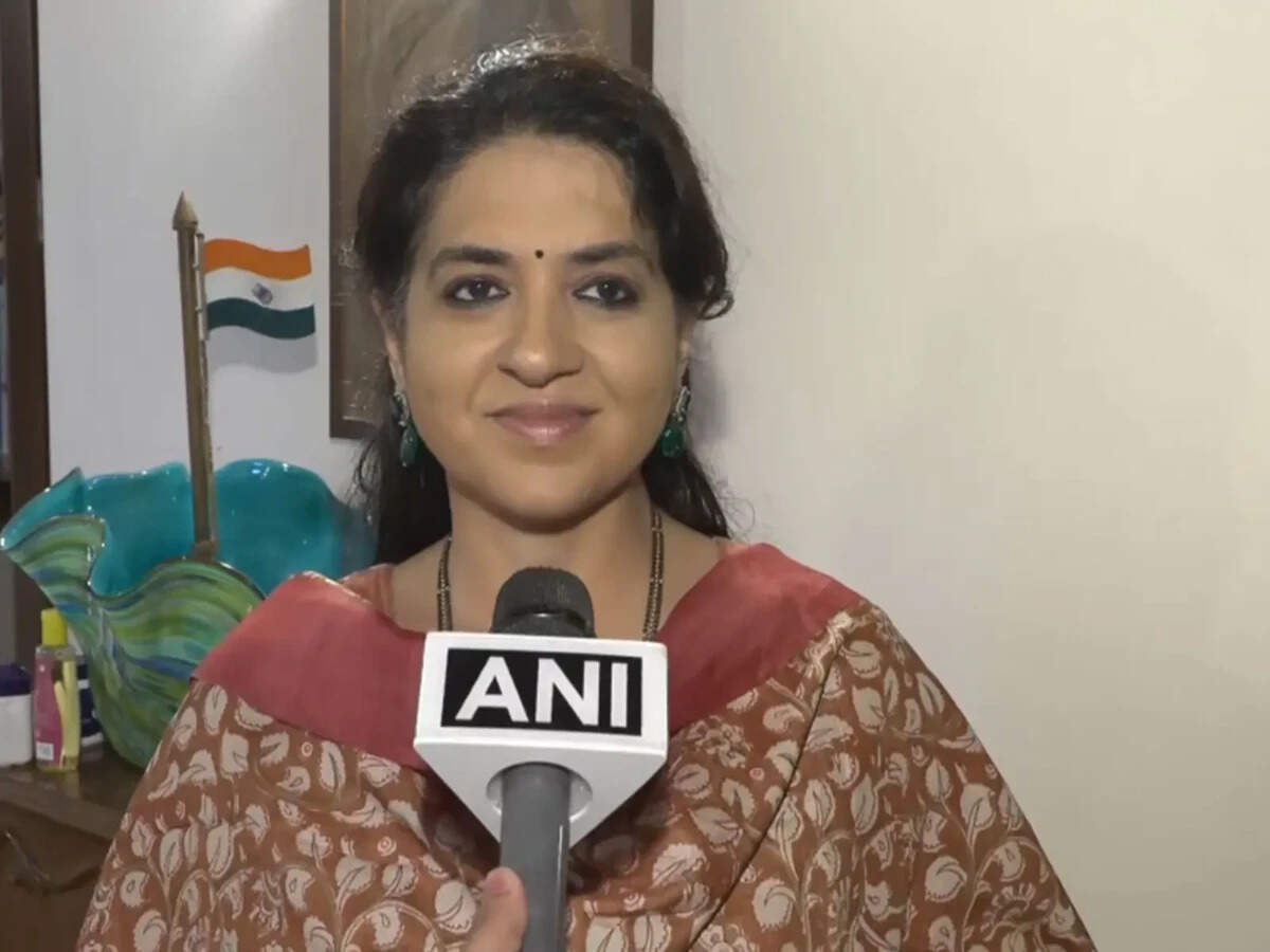 Shiv Sena not interested in breaking any party: Shaina NC amid ...