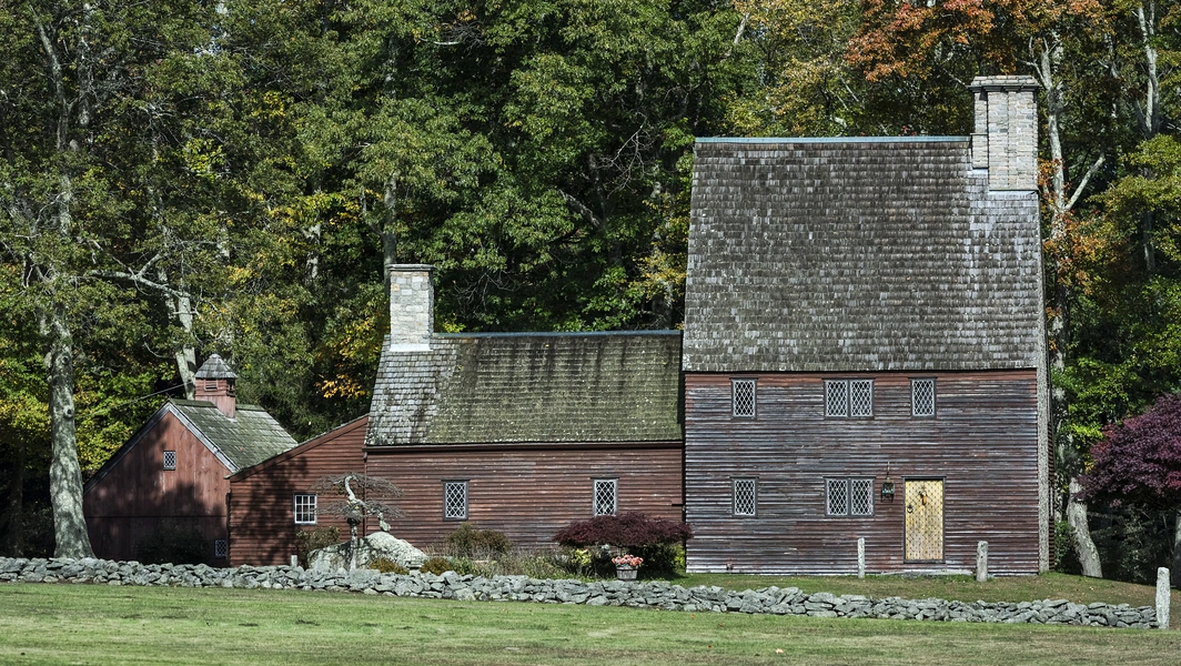 Real hauntings and behind-the-scenes of The Conjuring