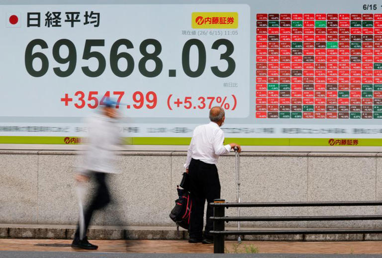 Asia markets temper Iran deal optimism, BOJ hikes rates