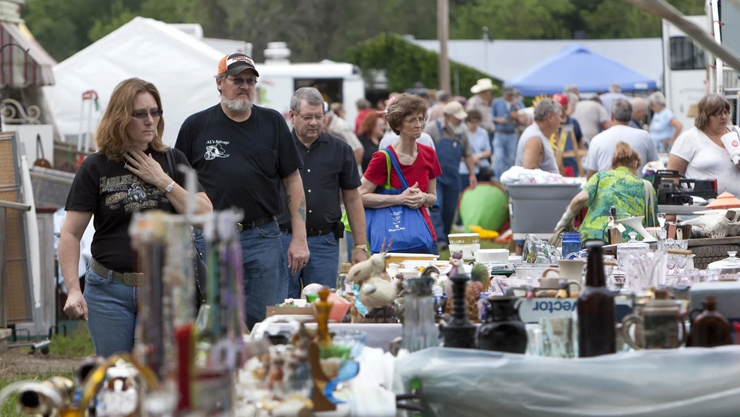 5 Missouri flea markets packed with unique finds