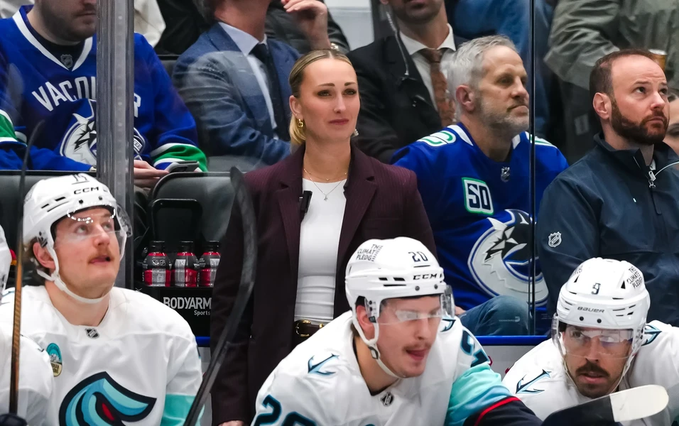 Jess Campbell reflects on breaking barriers in NHL coaching