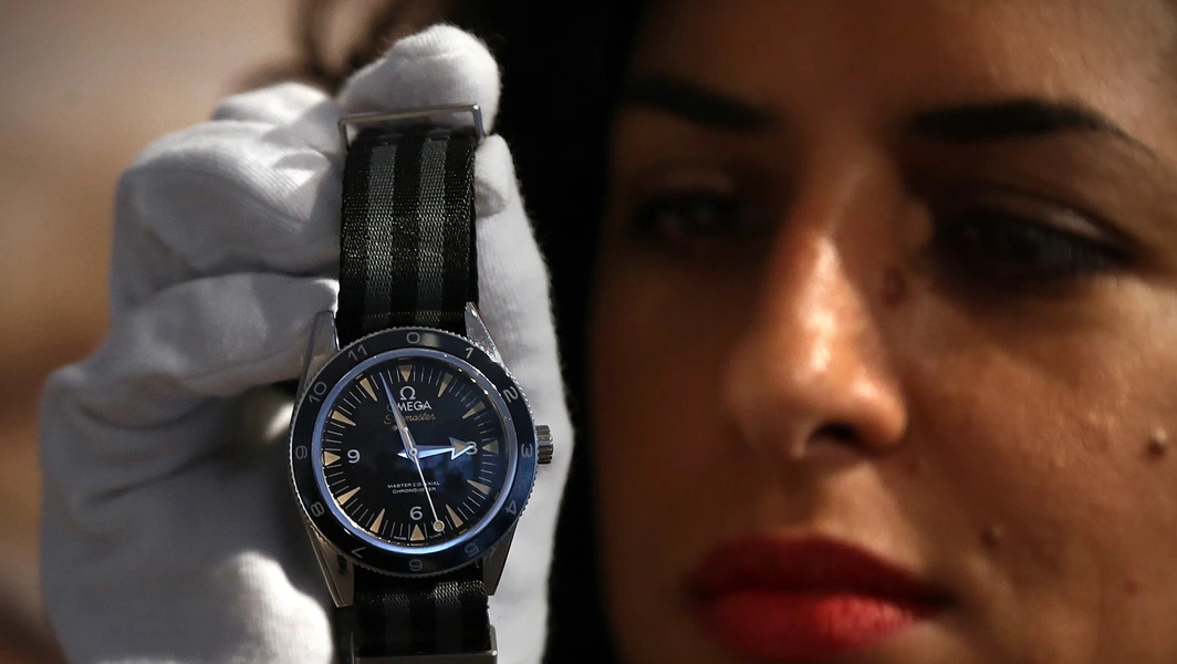 4 ingenious gadgets from James Bond films