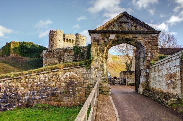'Fantastic' castle that imprisoned King Charles I named among UK's best ...