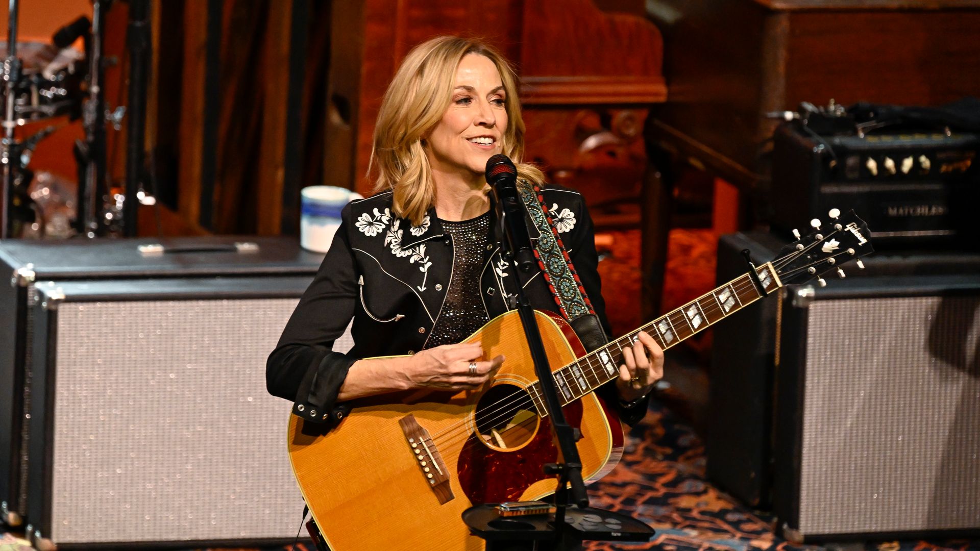 Donald Trump: Sheryl Crow kritisiert Käfigkämpfe zum 80. Geburtstag als ...