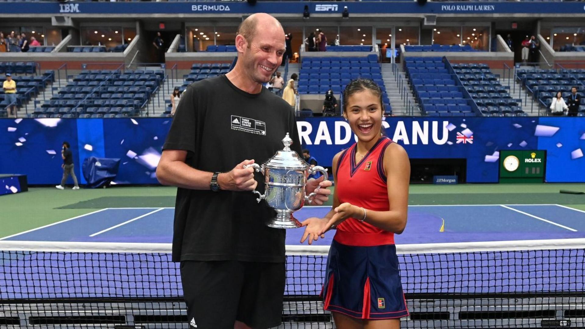 Tim Henman espera que Emma Raducanu le dé tiempo al entrenador Andrew ...