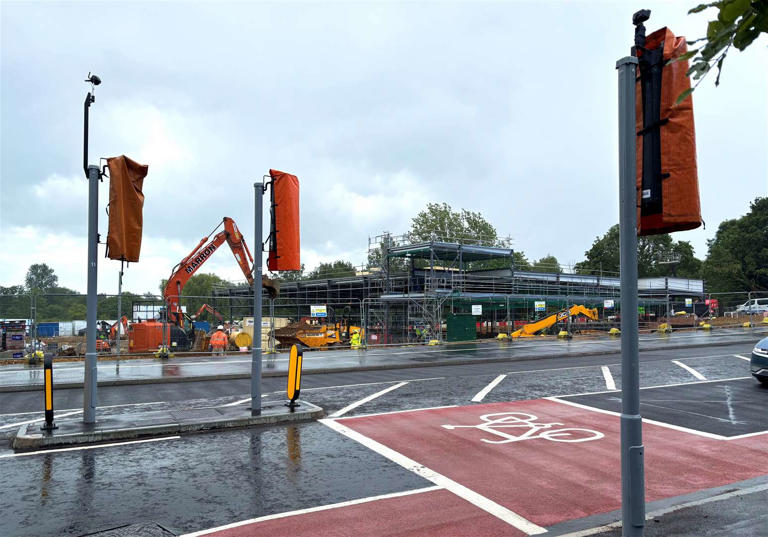 Fears faulty traffic lights could stay in place for weeks near new Aldi ...