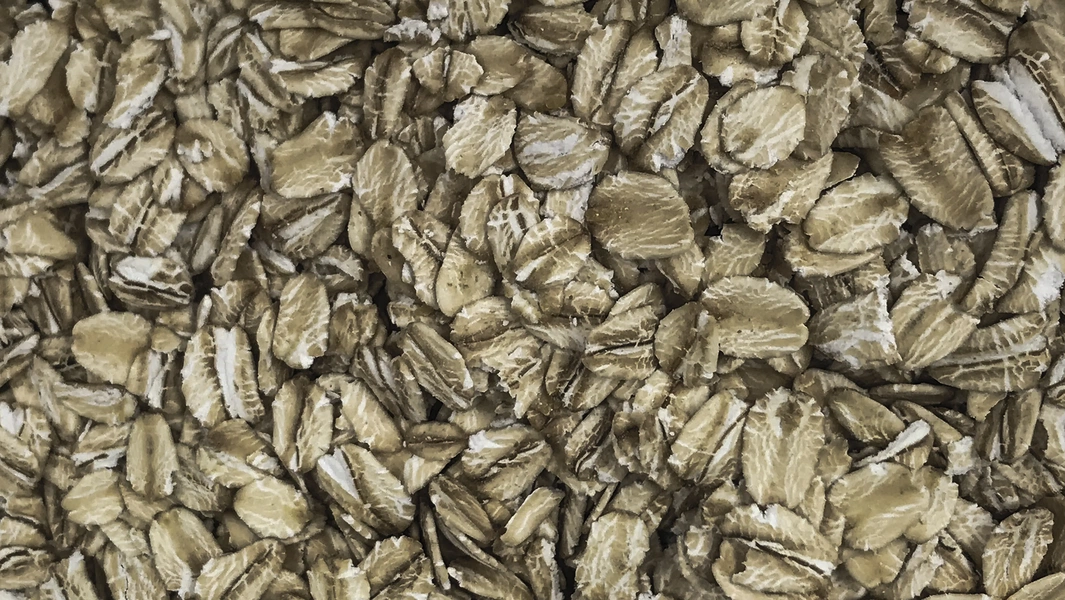 Techniques and ingredients for perfect oatmeal cookies