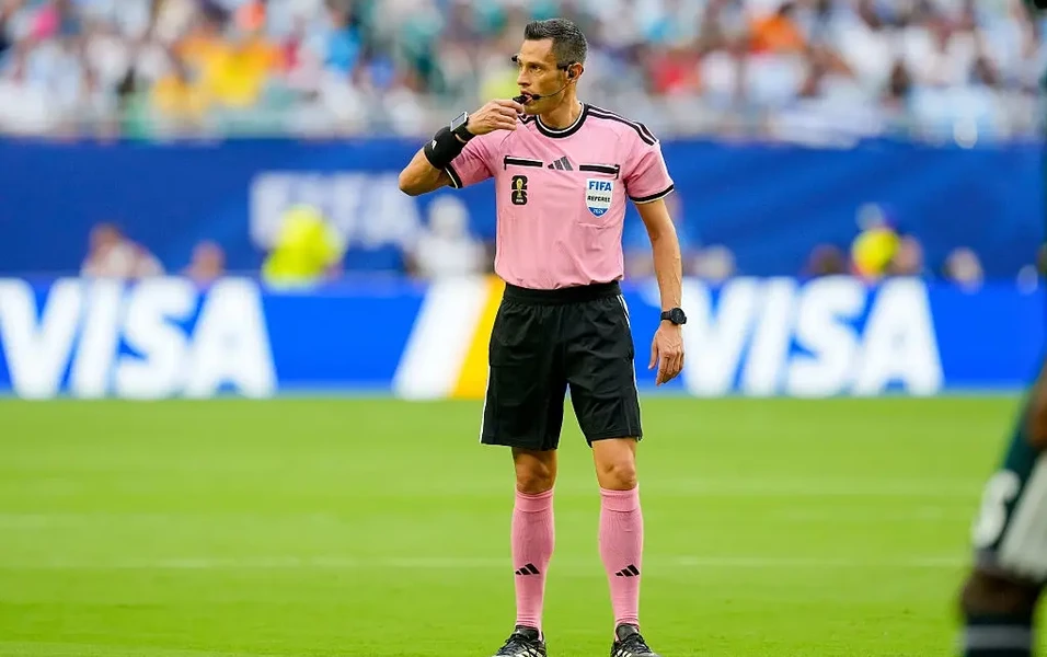 World Cup referees wear pink in Miami tribute