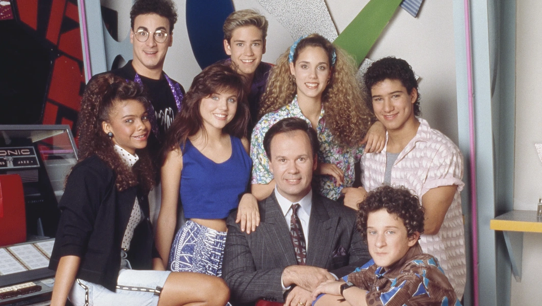 8 behind-the-scenes facts about Saved by the Bell