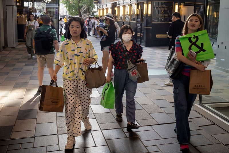 Chinas Industrie wächst schneller - Einzelhandel schwächelt