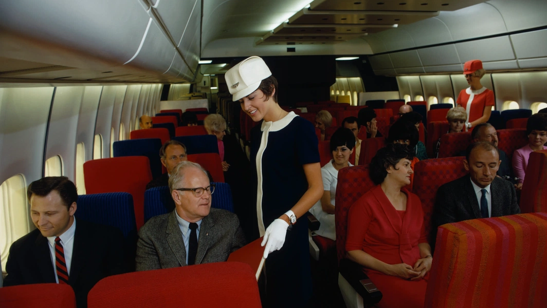 Etiquette and safety for using empty middle seats