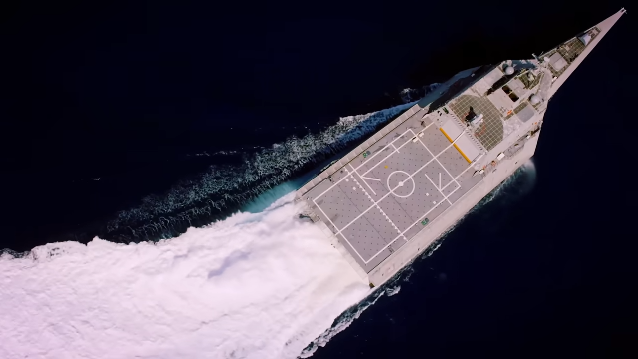 Watch 70 sailors operate a $500 million combat ship - "Floating war ...