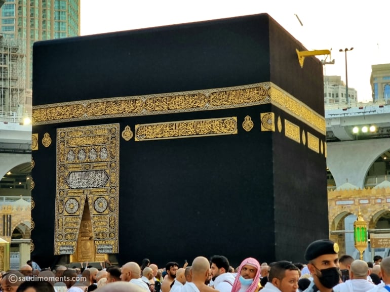Saudi Arabia prepares to adorn Kaaba with new Kiswa