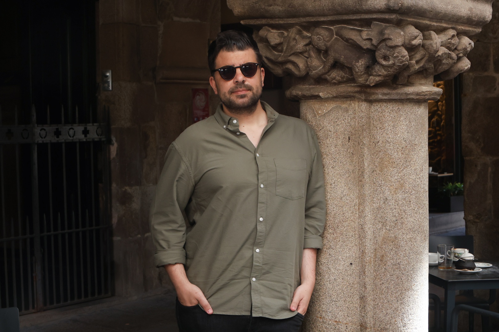 José Ignacio Carnero, escritor: De esta no salimos sin un uso ...