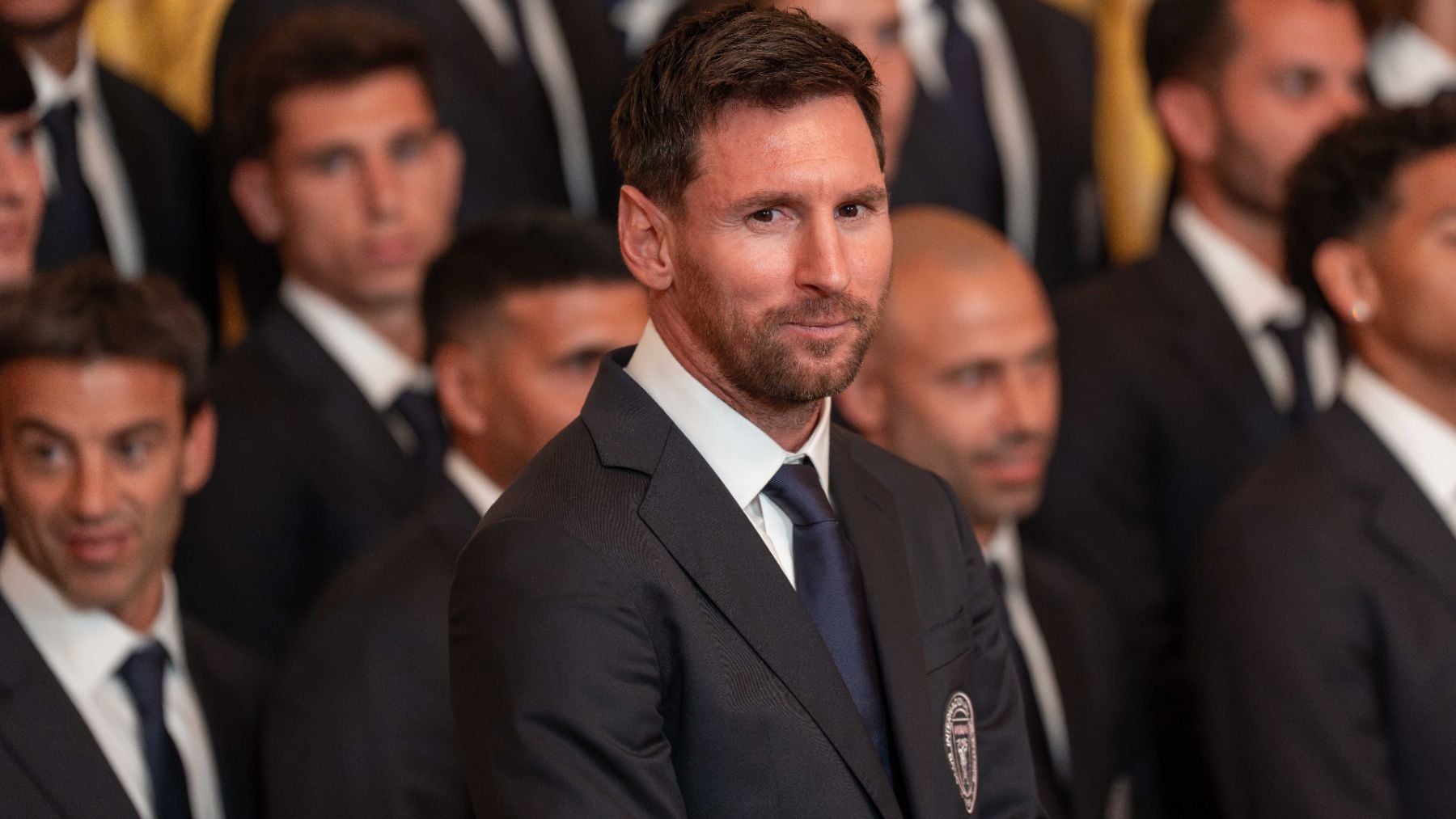 Así es la vida de Leo Messi: edad, cuánto cobra, palmarés y cuántos ...