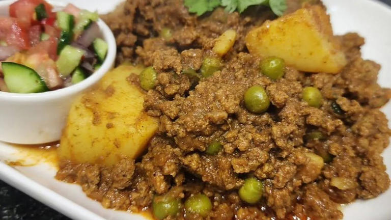 Easy mince curry recipe for a budget-friendly family dinner