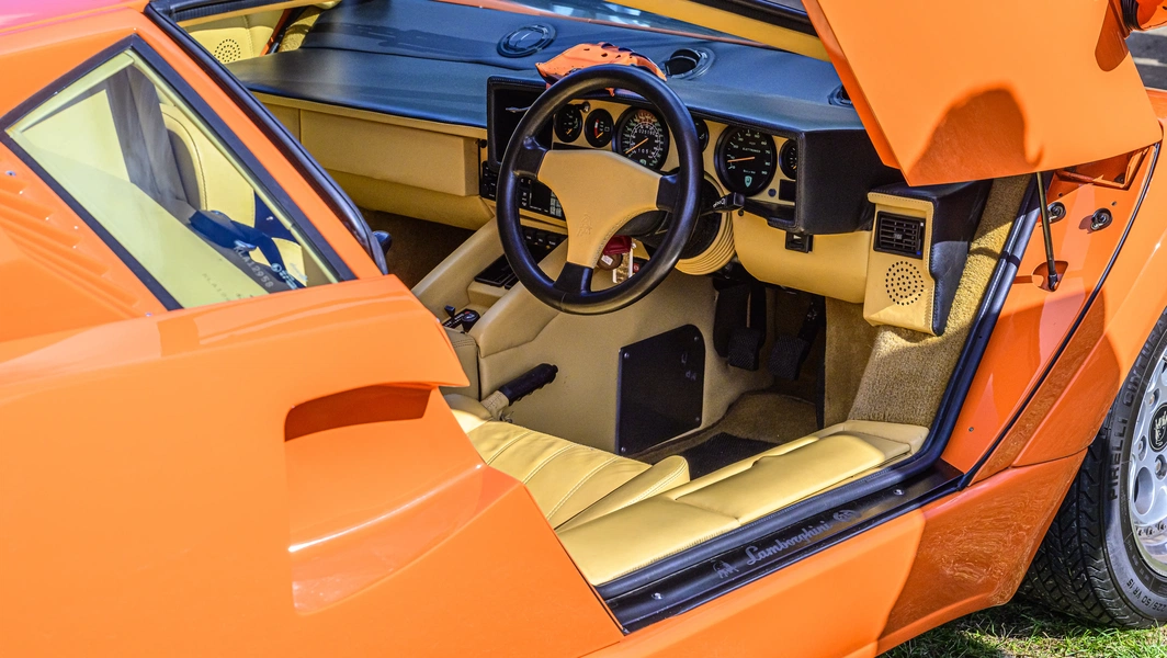 4 legendary high-performance sports cars of the 1980s