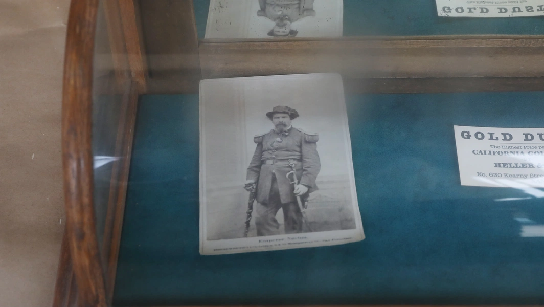 9 eccentric figures who made history