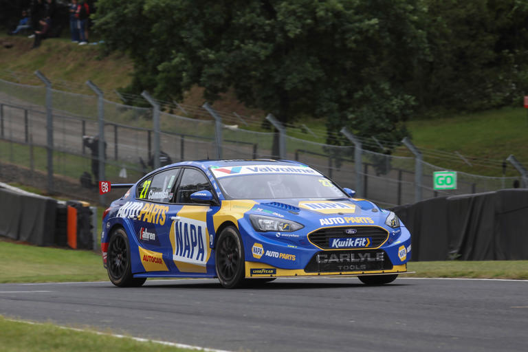 NAPA Racing triumphs at Oulton Park with Sutton and Cammish on the podium
