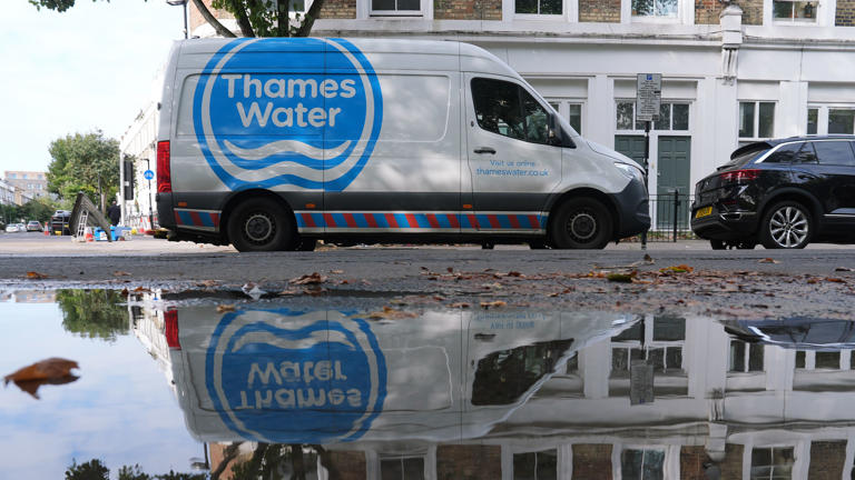 Government raises doubts over £10bn rescue deal for troubled Thames Water