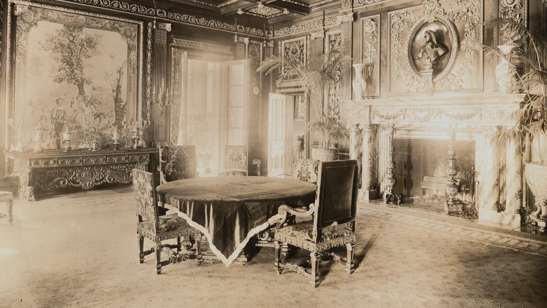 7 largest and most opulent homes worldwide
