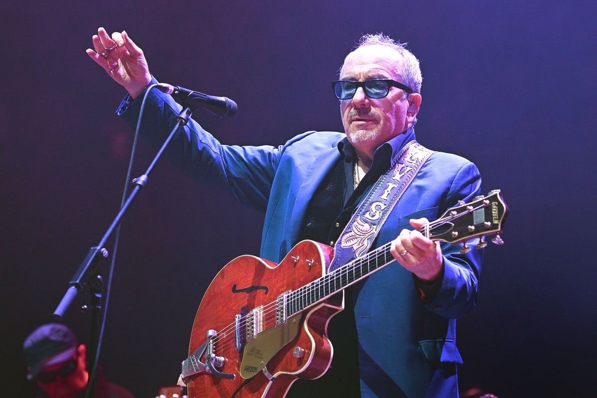 Elvis Costello review – his aim is true, but his voice is not