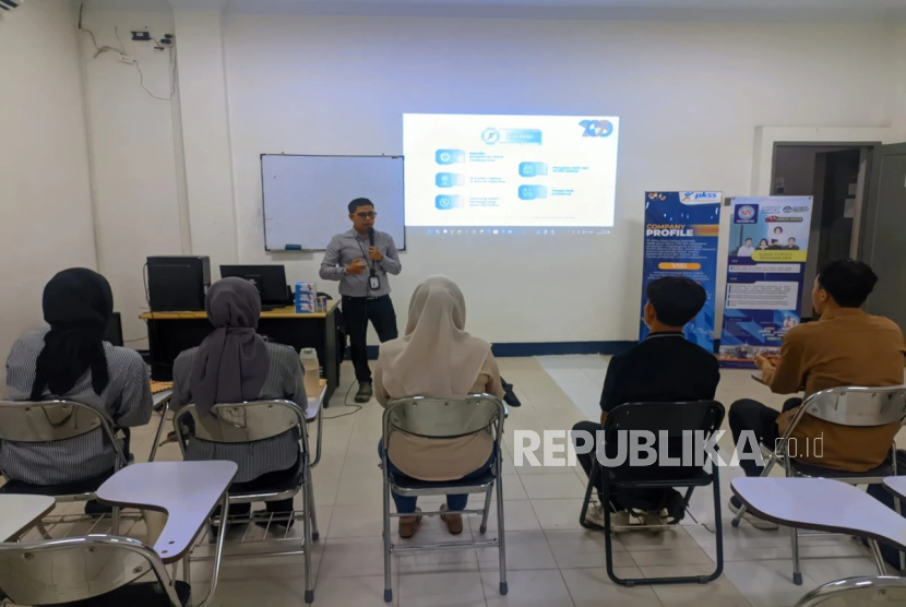 Dosen hebat tak lahir dalam semalam, mereka tumbuh dari investasi yang ...