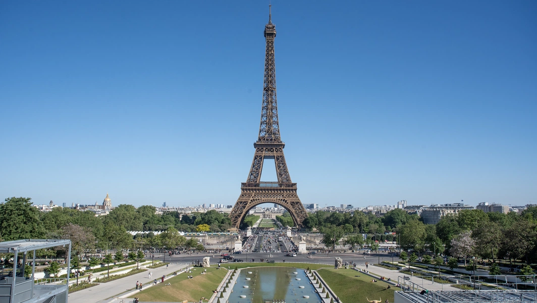 12 iconic buildings that sparked fierce debate