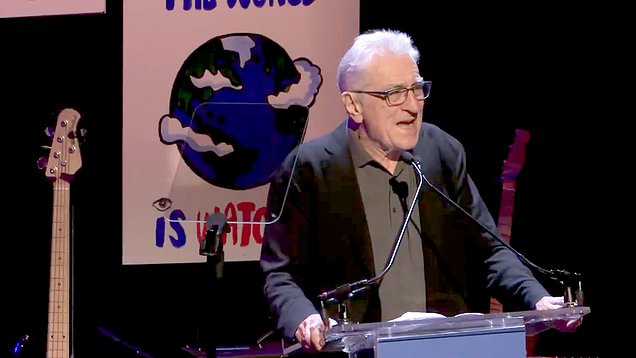 Robert De Niro: 'I can't love a country run by a racist, misogynist ...