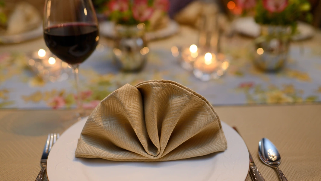 14 fine dining etiquette rules and traditions