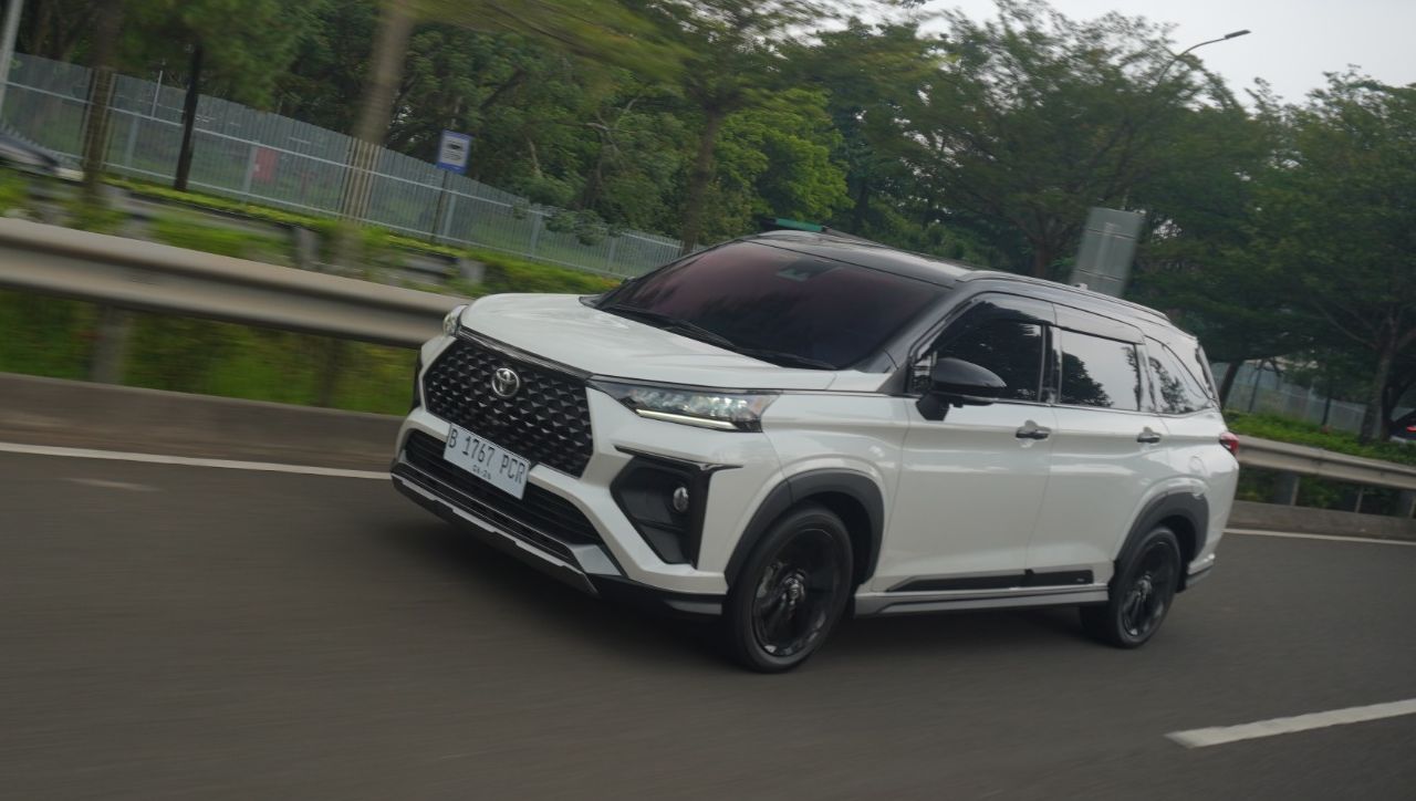 Ternyata sehening ini kabin Toyota Veloz Hybrid saat berjalan