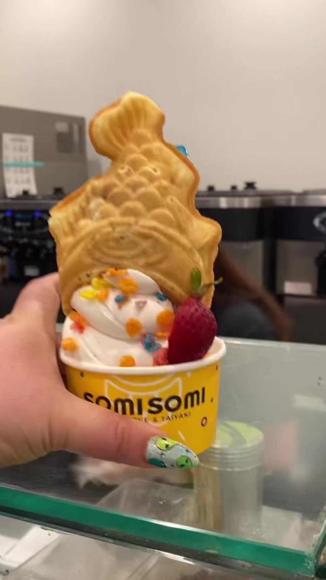 Come get ice cream with me aesthetic dessert vlog