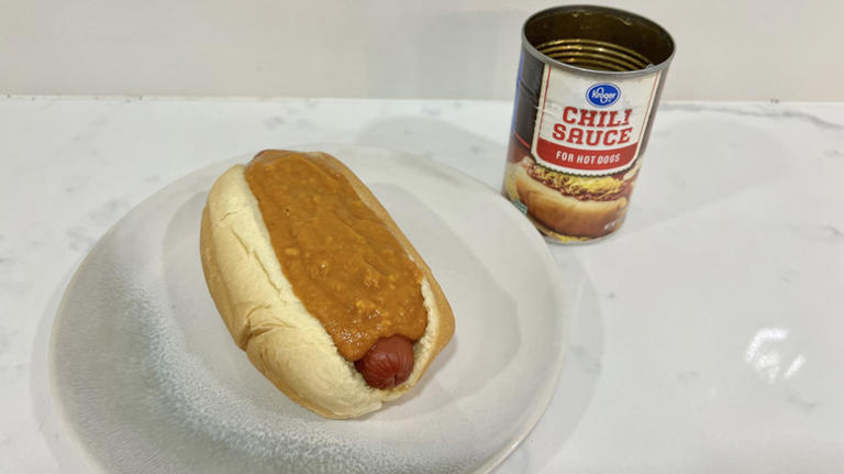 7 store-bought hot dog chili sauces, ranked