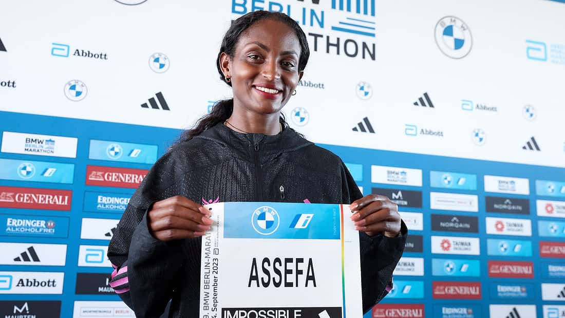 Berlin-Marathon: Tigst Assefa will sich den Weltrekord zurückholen