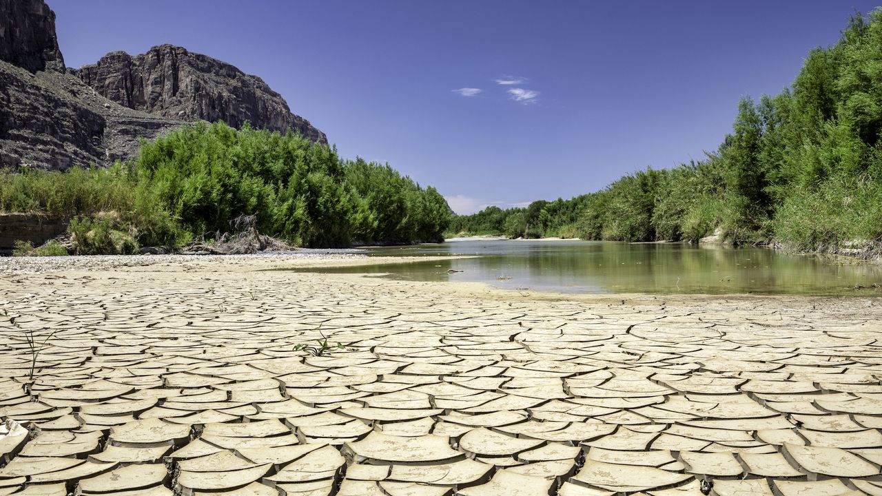 Project Jupiter AI data center build raises concerns about water usage ...