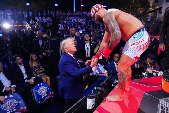 Dave Portnoy's message to Donald Trump over Michelle Obama UFC controversy