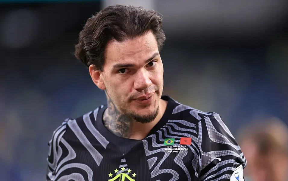 Ederson edges closer to £35m Manchester United move after New York medical