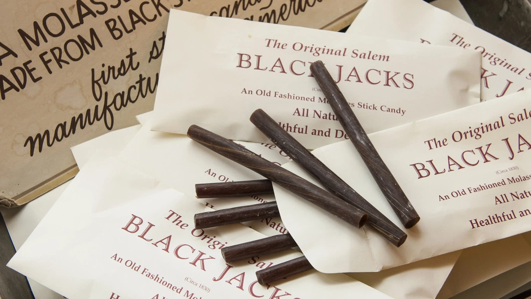 6 historic and unique candy shops across America