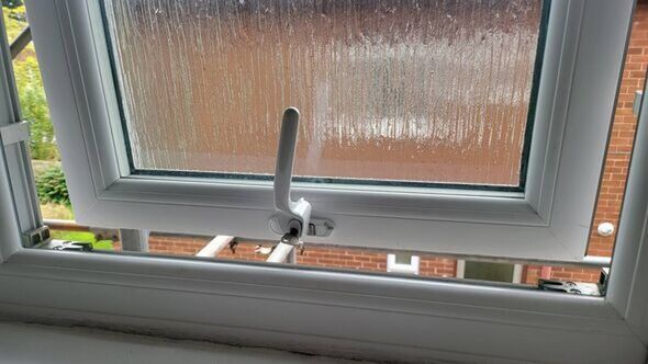 Households in England urged to keep windows shut on Friday