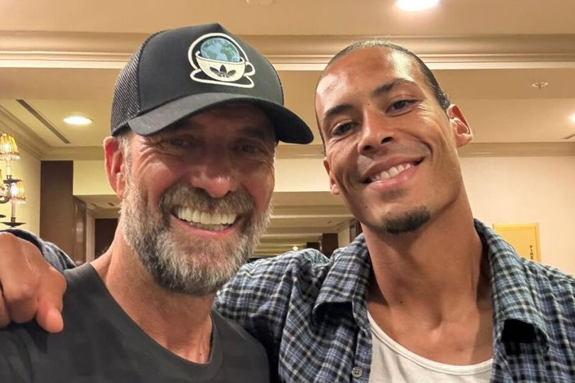 Jurgen Klopp says 'look who I met' as fans blown away by reunion